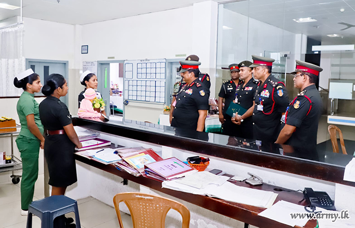 Army Chief Addresses Staff of Army Hospital, Colombo | Sri Lanka Army