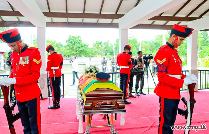 Military Ceremonials Bid Farewell to Late General Hamilton Wanasinghe ...